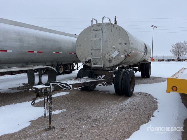 1980 Cowboy T/A Pup Tanker Trailer (Inoperable) | Ritchie Bros. Auctioneers