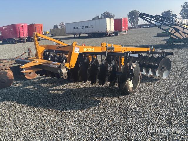 Industrias America R2424 9 ft Semi-Mount Offset Breaking Disc | Ritchie ...