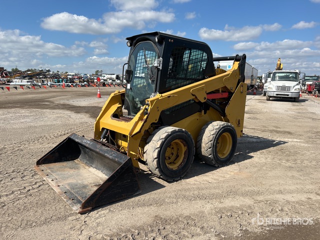 2020 Cat 242D3 Two-Speed Skid Steer Loader | Ritchie Bros. Auctioneers