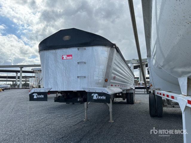 2019 Travis S102 T/A Aluminum Quarter Frame End Dump Trailer | Ritchie Bros. Auctioneers