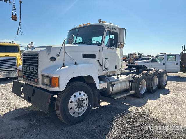 2000 Mack CH613 8x4 Tri/A Day Cab Truck Tractor (Inoperable) | Ritchie ...