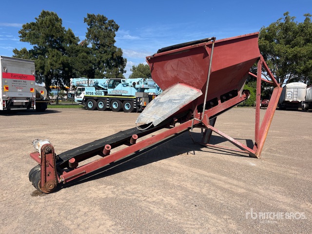 2000 mm x 2000 mm Aggregate Hopper | Ritchie Bros. Auctioneers