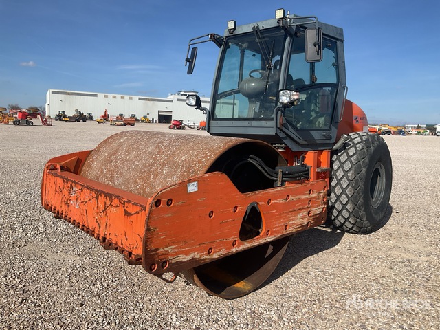 2007 Hamm 3412 Smooth Drum Compactor | Ritchie Bros. Auctioneers