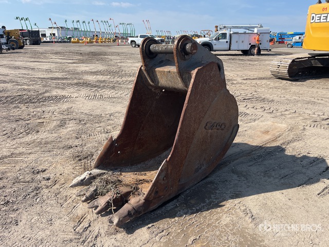Esco 36 in Digging Excavator Bucket | Ritchie Bros. Auctioneers