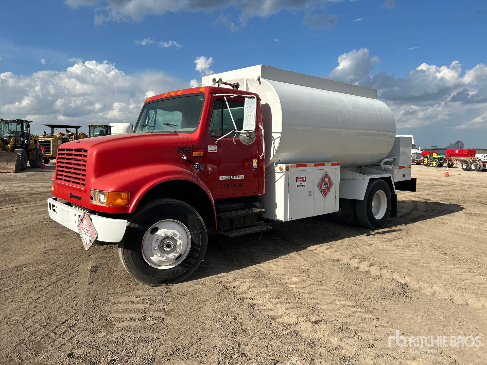 1997 Navistar 4900 4x2 Water Truck | Ritchie Bros. Auctioneers