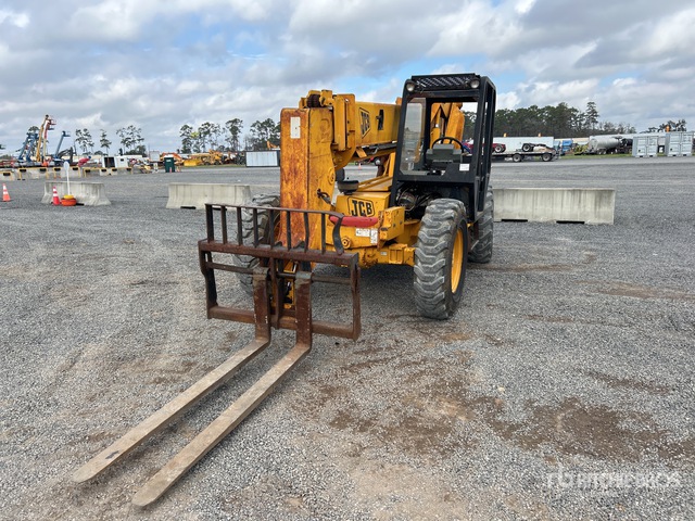 2005 JCB 506C HL Telehandler | Ritchie Bros. Auctioneers