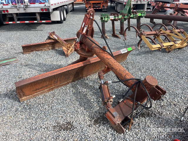 108 in 3-Point Rear Blade Attachment | Ritchie Bros. Auctioneers