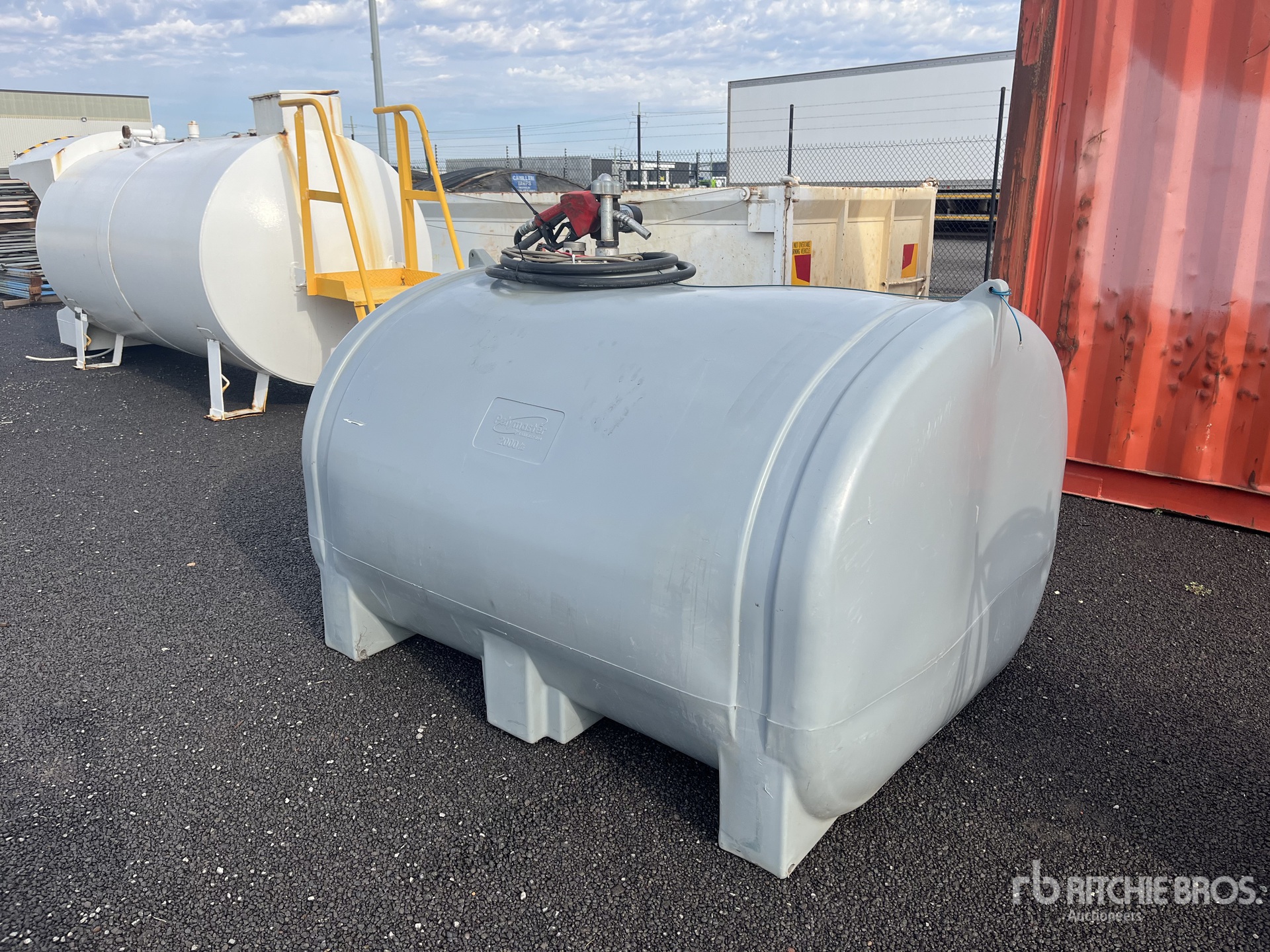 Polymaster 2000L Fuel Tank | Ritchie Bros. Auctioneers