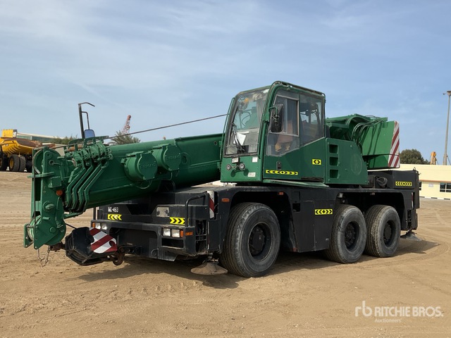 2000 Demag AC40-1 40 ton 6x4x6 City Crane | Ritchie Bros. Auctioneers