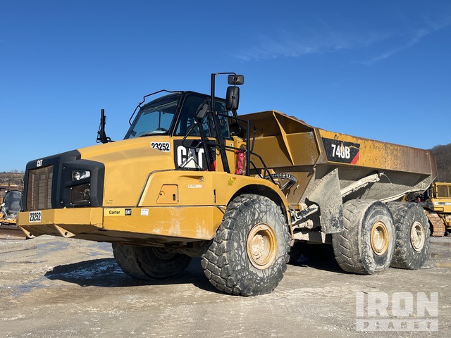 2014 Cat 740B Articulated Dump Truck in Battletown, Kentucky, United ...