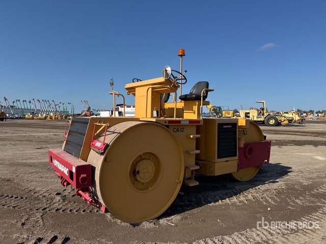 Dynapac CS12 Compactadora de 3 ruedas | Ritchie Bros. Auctioneers