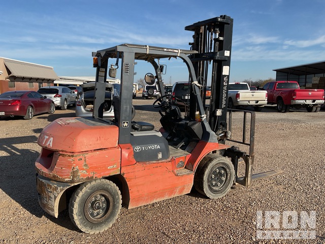 2012 Toyota 7FDU35 7300 lb Forklift in Sherman, Texas, United States ...