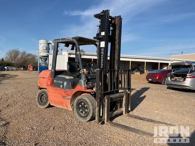 2012 Toyota 7FDU35 7300 lb Forklift in Sherman, Texas, United States ...