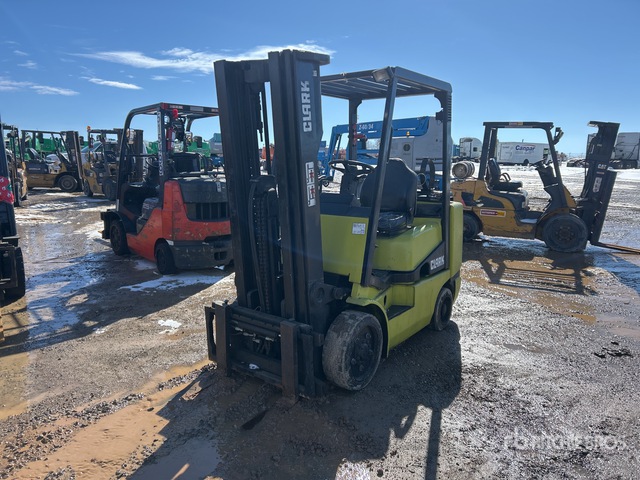 1996 Clark CGC30 5100 lb Cushion Tire Forklift | Ritchie Bros. Auctioneers