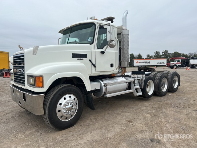 2005 Mack CHN613 8x4 Tri/A Day Cab Truck Tractor | Ritchie Bros ...