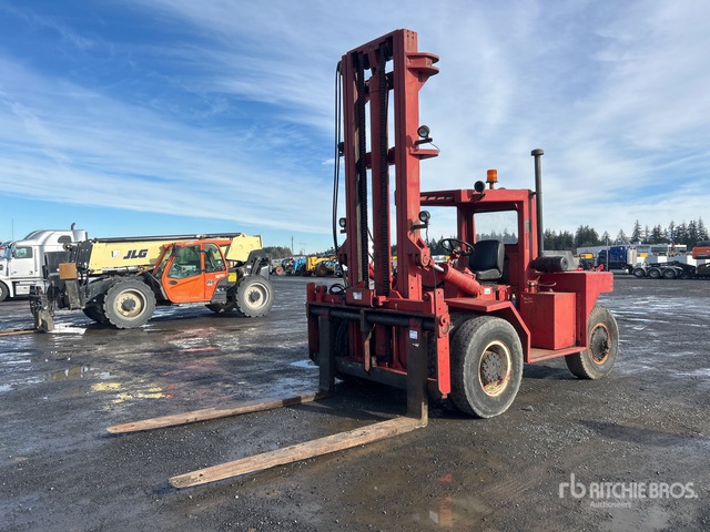 Taylor 18000 lb Pneumatic Tire Chariot Élévateur | Ritchie Bros ...