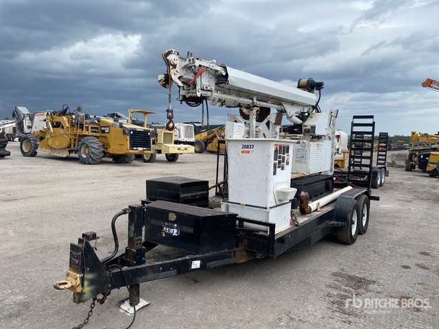 2009 Altec DB37 Tracked Digger Derrick | Ritchie Bros. Auctioneers