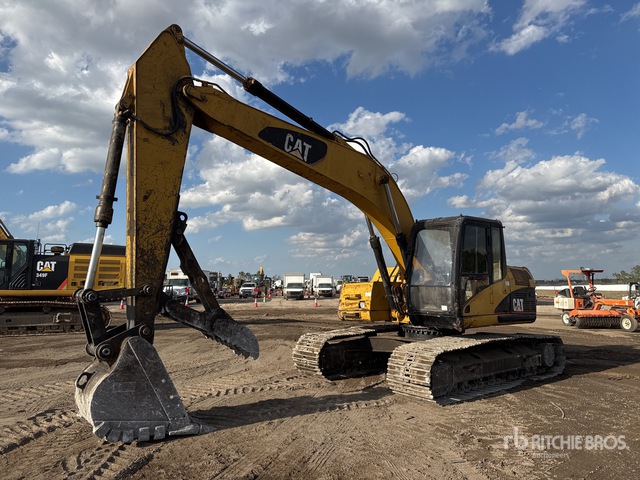 2006 Cat 320C LU Tracked Excavator | Ritchie Bros. Auctioneers