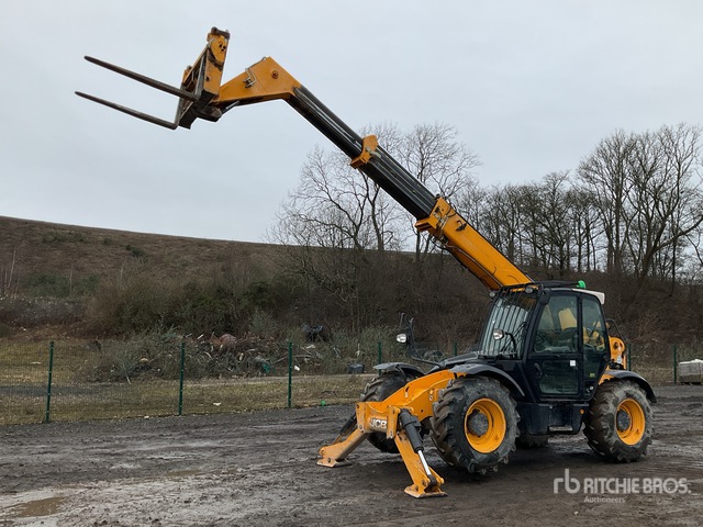 2014 JCB 533-105 Telehandler | Ritchie Bros. Auctioneers