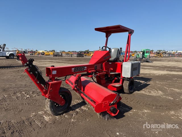 2019 Broce BW-260 Self-Propelled Broom | Ritchie Bros. Auctioneers