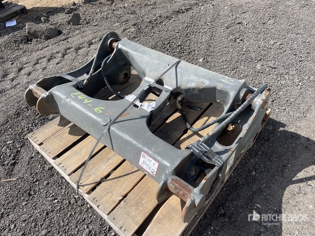 Volvo Wheel Loader Quick Coupler - Fits Volvo L70 | Ritchie Bros ...