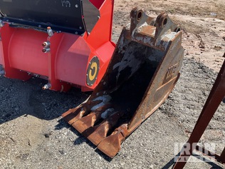 Werk-Brau 24 in Digging Excavator Bucket - Fits Cat 315F in Florence ...