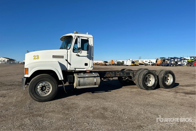 2006 Mack CHN313 6x4 Cab and Chassis | Ritchie Bros. Auctioneers