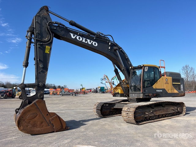 2015 Volvo EC380EL Tracked Excavator | Ritchie Bros. Auctioneers