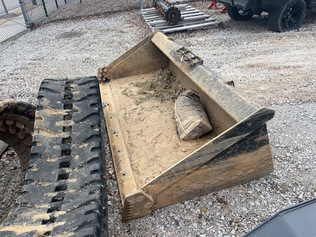 2024 Land Pride AP-HD74LLC 74 in General Purpose Skid Steer Bucket in ...