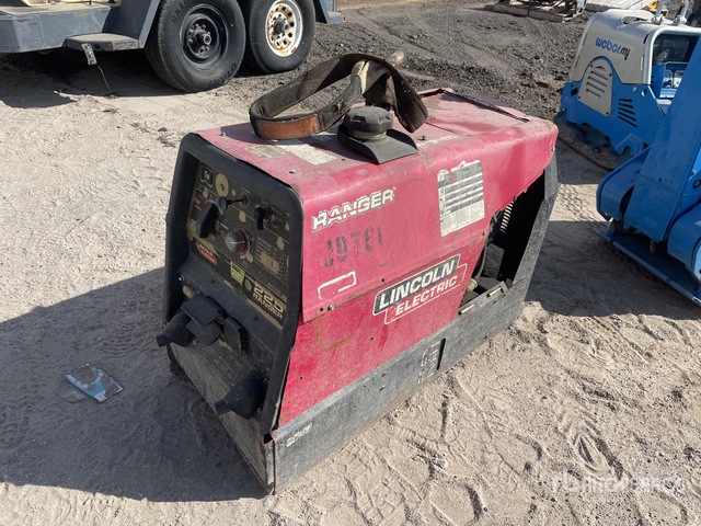 2016 Lincoln 225 Ranger 225 A Engine Driven Welder | Ritchie Bros ...
