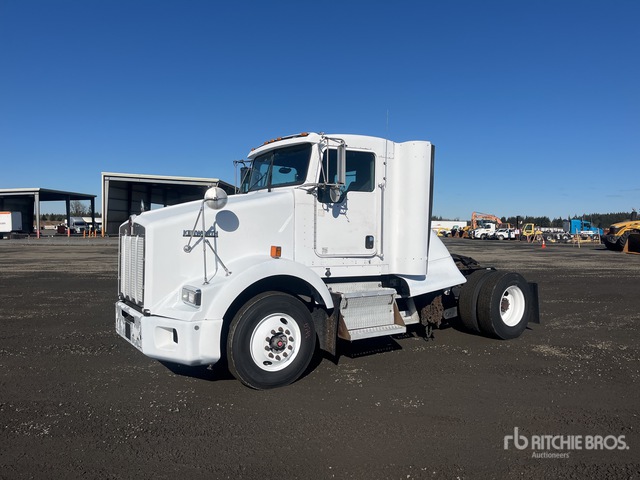 2007 Kenworth T800 S/A Day Cab Truck Tractor | Ritchie Bros. Auctioneers
