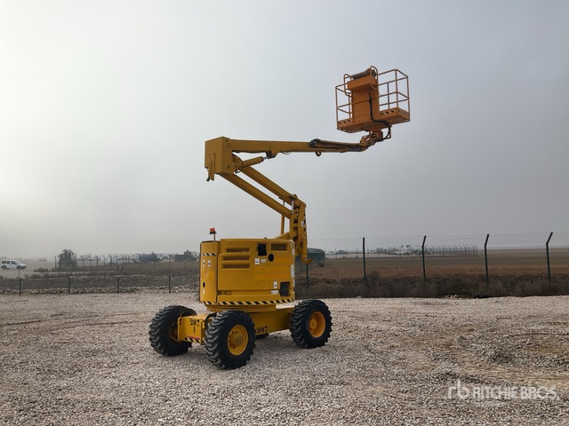 Genie Z45/22 RT 4WD Diesel Articulating Boom Lift | Ritchie Bros ...