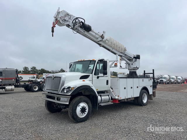 2010 Altec DM47 on 2011 International 7400 4x4 Digger Derrick Truck ...