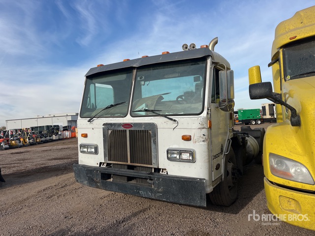 2002 Peterbilt 320 4x2 COE S/A Day Cab Truck Tractor (Inoperable ...