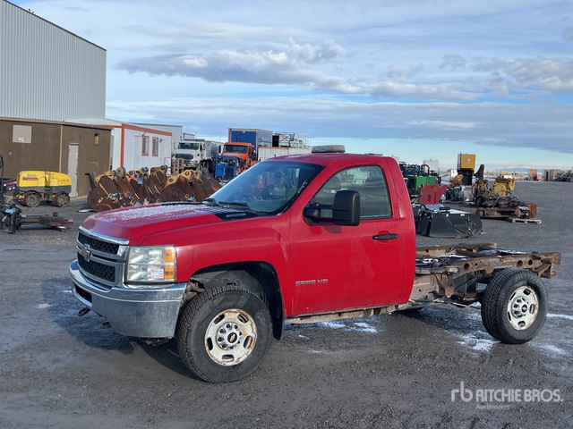2011 Chevrolet Silverado 2500 HD 4x4 Cab and Chassis | Ritchie Bros ...