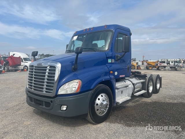 2015 Freightliner Cascadia 125 6x4 T/A Day Cab Truck Tractor | Ritchie ...