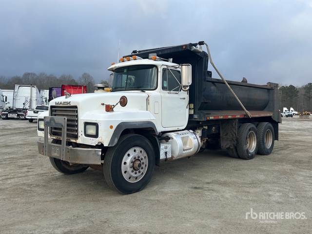 1997 Mack RD690S 6x4 T/A Dump Truck | Ritchie Bros. Auctioneers