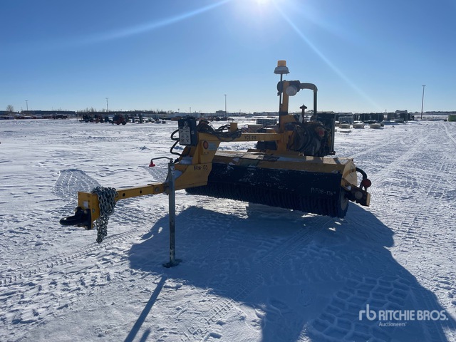 2006 MB 53-MH 96 in Tow Behind Parking Lot Sweeper Attachment | Ritchie ...