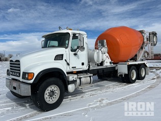 2005 Mack CV513 8x4 Mixer Truck in Longmont, Colorado, United States ...