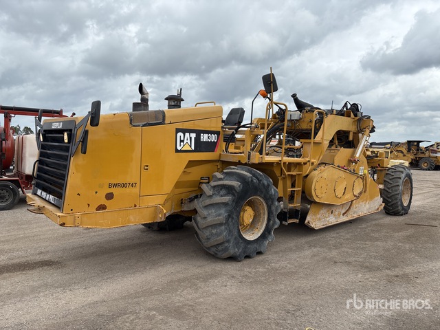 2015 Cat RM300 Wheel Soil Stabilizer Reclaimer | Ritchie Bros. Auctioneers
