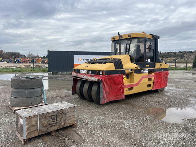 2007 Cat PS-300C 7 Wheel Compacteur a Pneus Pneumatic Roller | Ritchie ...