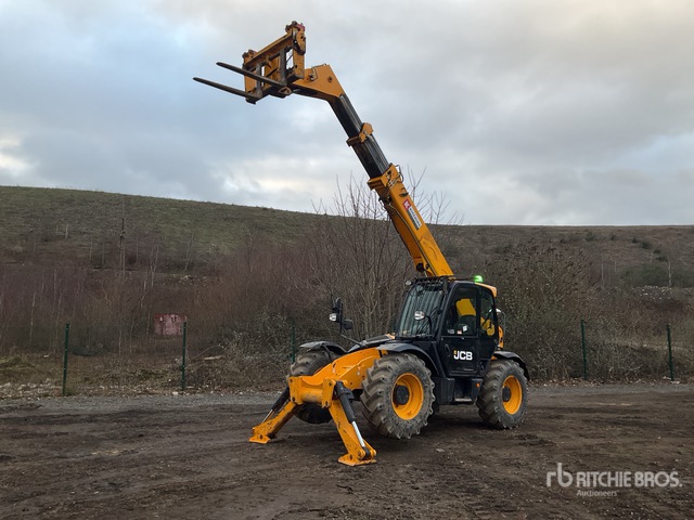 2018 JCB 533-105 Telehandler | Ritchie Bros. Auctioneers