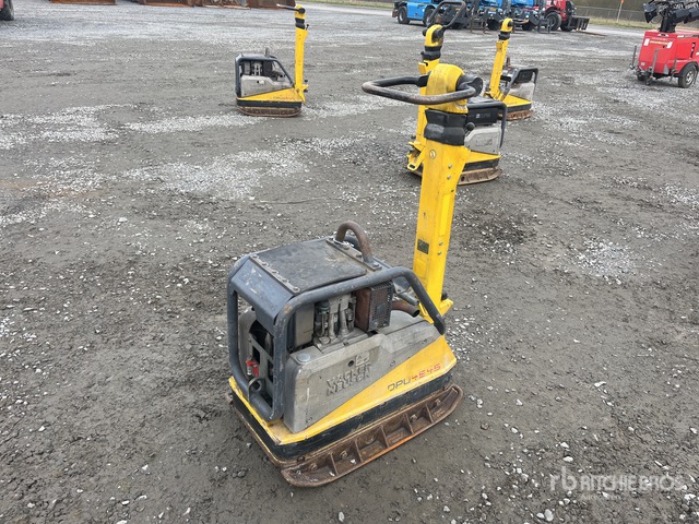 2015 Wacker DPU 4545HE Vibratory Plate Compactor | Ritchie Bros ...