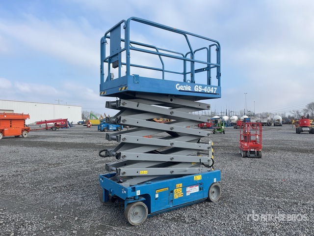 2015 Genie GS4047 Electric Scissor Lift | Ritchie Bros. Auctioneers