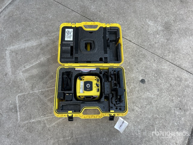 Leica iCON iCG60 Smart Antenna GPS Receiver Kit | Ritchie Bros. Auctioneers