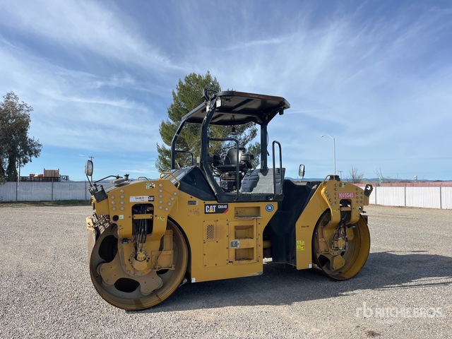 2018 Cat CB64B Double Drum Roller | Ritchie Bros. Auctioneers