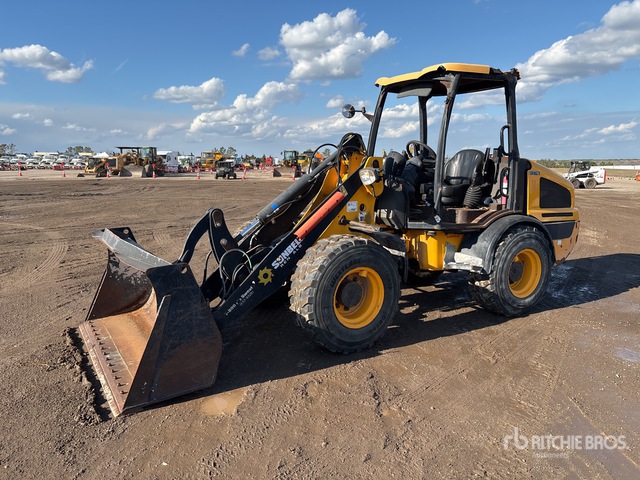 2015 JCB 407 Wheel Loader | Ritchie Bros. Auctioneers
