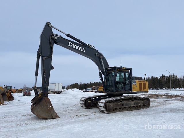 2013 John Deere 290G LC Tracked Excavator | Ritchie Bros. Auctioneers