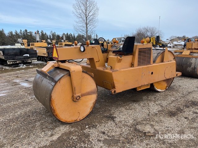 Hyster C350B Double Drum Roller | Ritchie Bros. Auctioneers