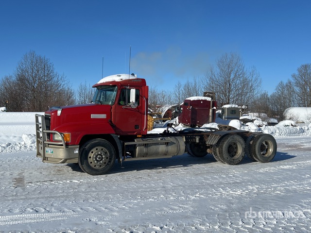 2002 Mack CH613 Vision 6x4 T/A Day Cab Truck Tractor | Ritchie Bros ...